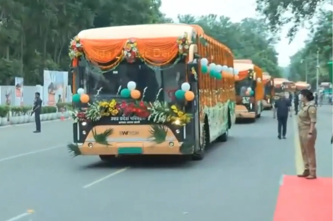 Electric Bus- 100 New E-Buses for Noida and Greater Noida, Good news ...